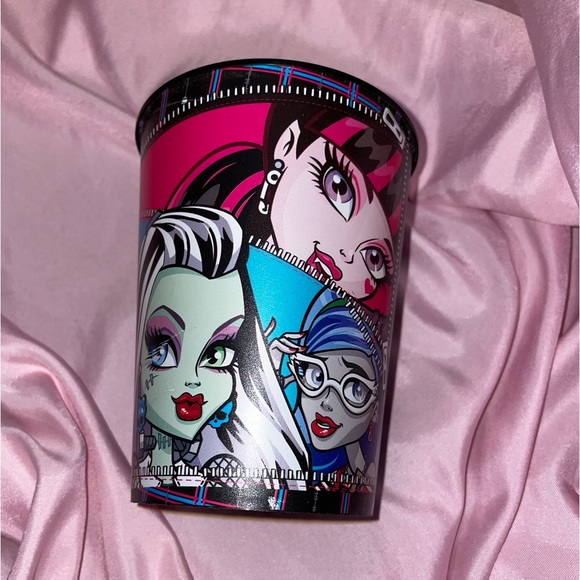 monster high | Dining | Monster High Plastic Cup | Poshmark